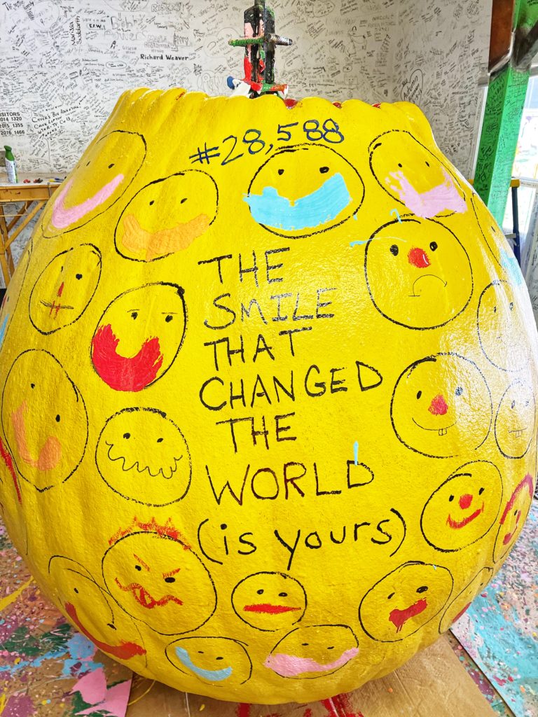 THE SMILE Becomes Part of Roadside Americana History on the “World’s ...