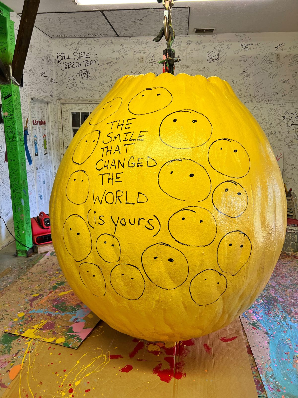 THE SMILE Becomes Part of Roadside Americana History on the “World’s ...